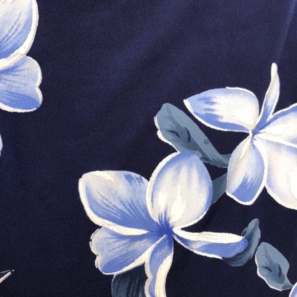 Espresso | Tops | Nwt Navy Flower Print Top | Poshmark